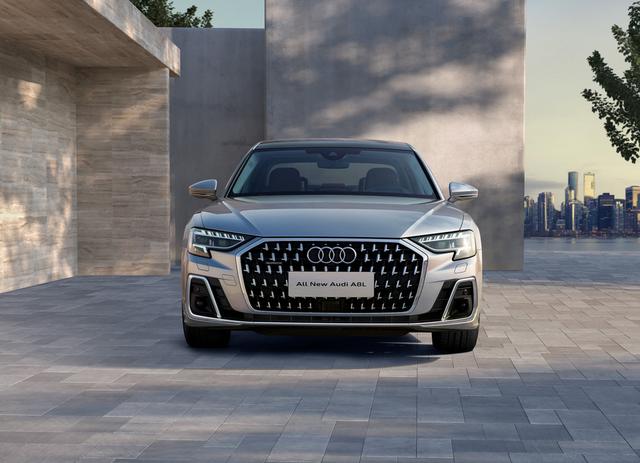 With the blessing of digital lighting technology, people-oriented art quality, the new A8L will ...
