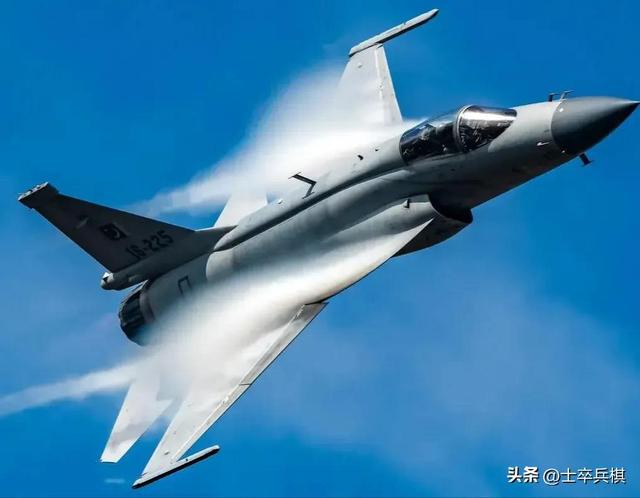 The world's most cost-effective third-generation fighter "Fierce Dragon ...