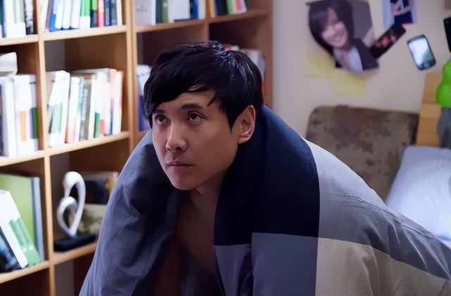 Shen Teng has stopped work and rushed to Japan for recovery treatment, his wife Wang Qi had a ...