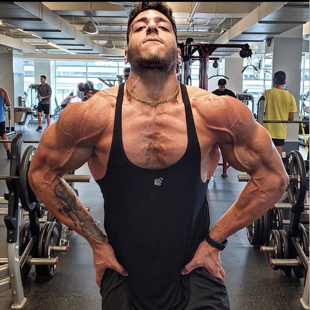 From a fat man of 340 pounds to a muscular man of 220 pounds, in 6 ...