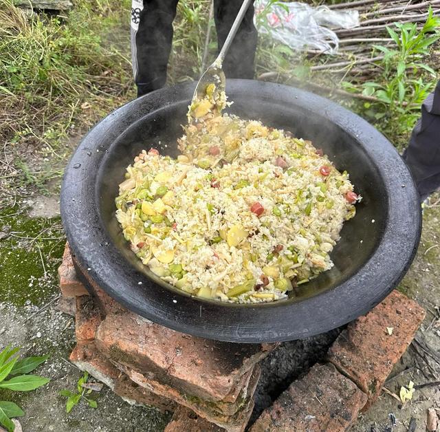 Black rice, tea eggs, full of Lixia flavor - iNEWS