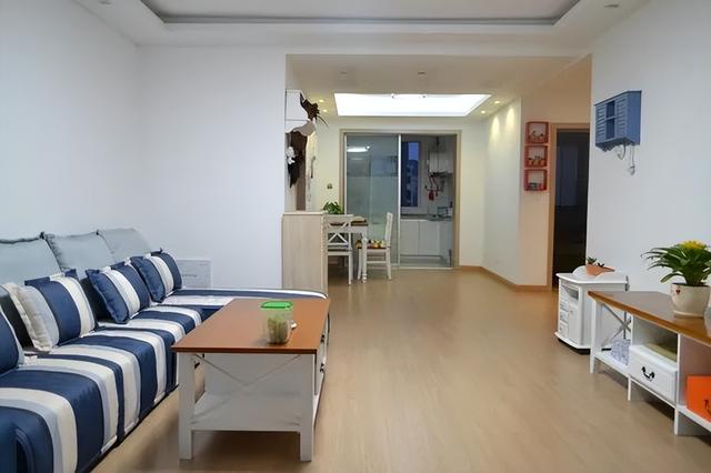 The new house that cost 120,000 in the sun is very beautiful!As soon as ...