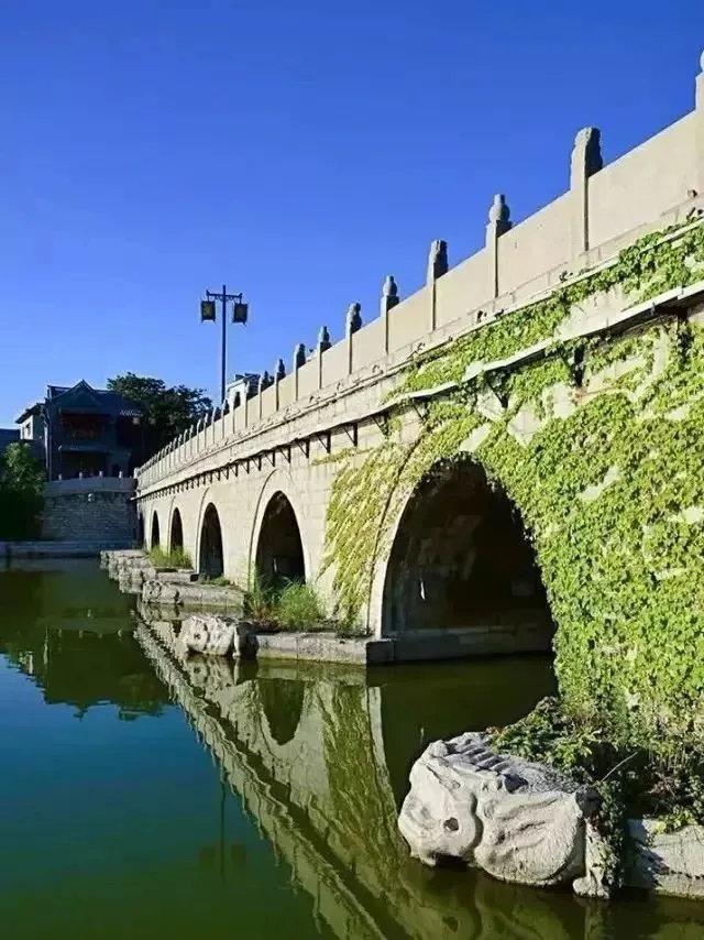 I heard that the Qingming Riverside Map is based on it. This is the ...
