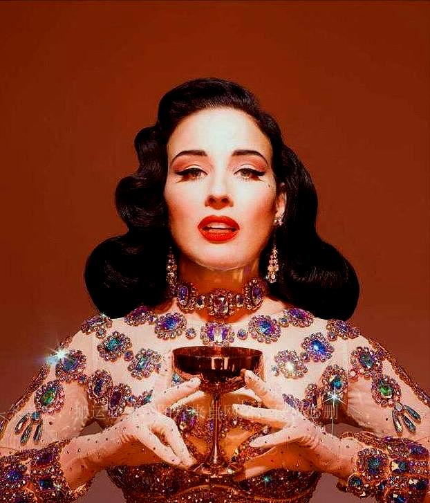 The most expensive stripper in the world, worth 200 million, only ...