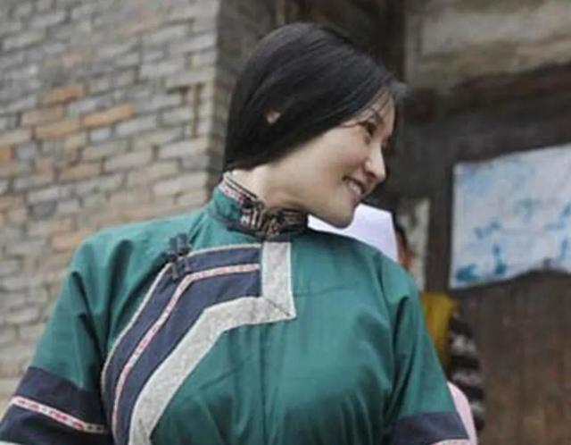 The word "Nuosu" comes from the five-color branch of the ancient Yi ...