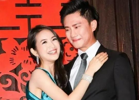 Ariel Lin posted a photo of her daughter's face for the first time. She ...
