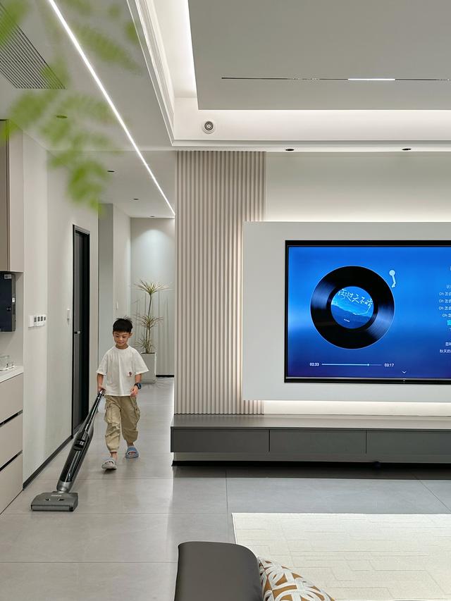 Gray whale, reshaping ideal life aesthetics - iMedia