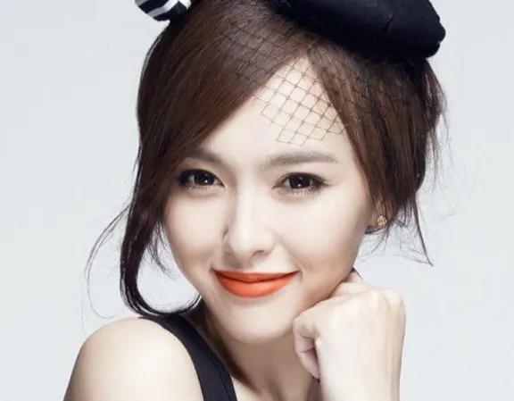 Tang Yan: Brilliant Life Under the Brilliant Starlight - iNEWS