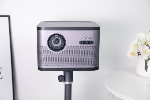 At present, the best projector is Dangbei NEW F3 - iNEWS