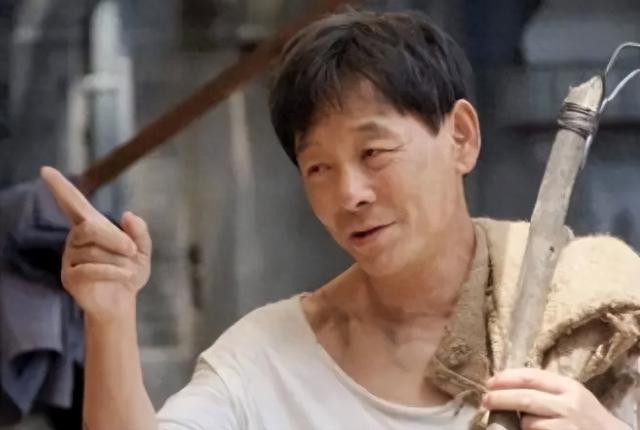 Li Guangfu: He has lived in a courtyard since he was a child, and his ...