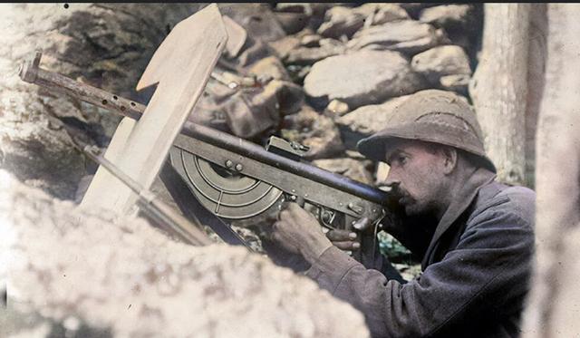 Why is the French Chauchat M1915 machine gun called the most failed ...