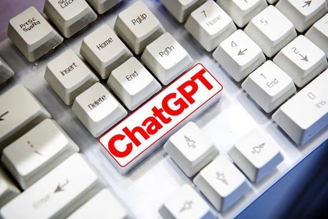 Will ChatGPT become MOSS in the future? - iNEWS