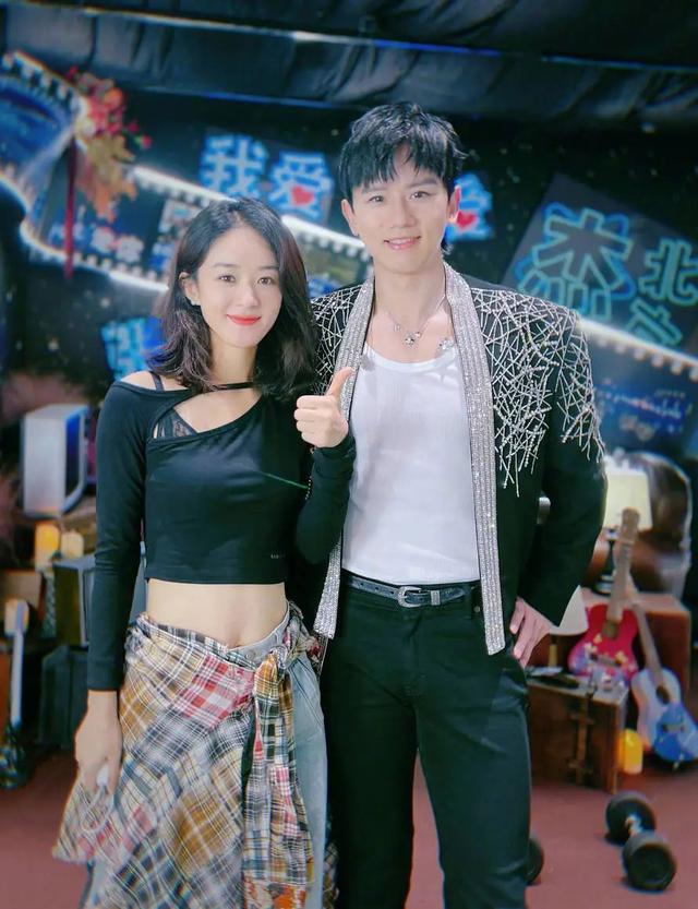 Zhang Jie's Bird's Nest Concert ended grandly, and took photos with Yao Chen, Zhao Liying, and ...