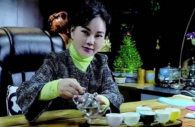 Zhu Lili, a rich woman in Hangzhou: spends a million on a meal ...