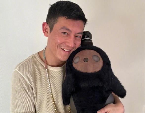 The older you get, the more you look like Zhao Benshan. Edison Chen's ...