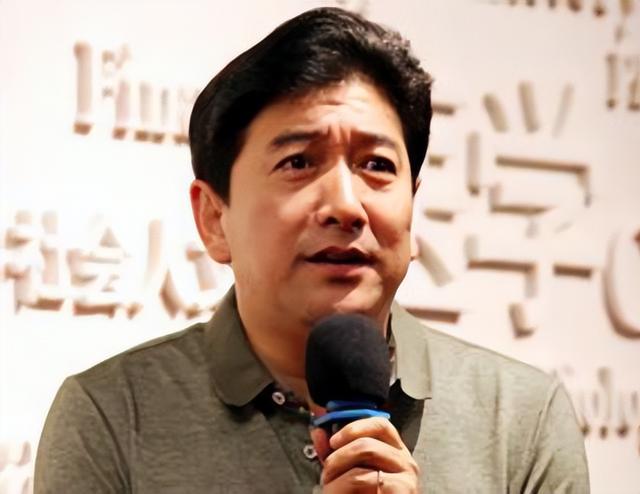 Shui Junyi: Abandon his paralyzed wife and marry a lovely wife who is ...