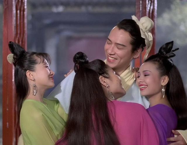 Wen Su: Acting as the eldest sister in "Liao Zhai Yan Tan", becoming a ...