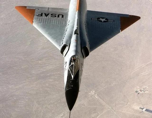 Best Volley, Triangle Javelin - Military Aircraft/Fighter/US F-106 ...