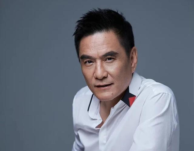Actor Li Qiang: It took ten years of love to get married, and the money ...
