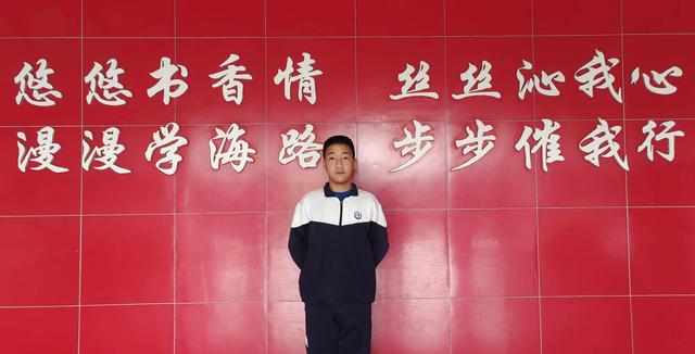 Han Chunyu: The times move forward, our generation is upward - iNEWS