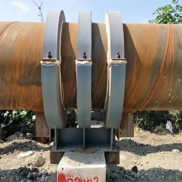 The pipe part of the pipe support hanger is an integral structure or a ...