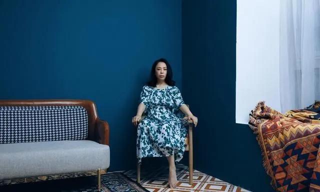 Huang Qishan's latest promotional photos released a new album "Xiaoxia ...