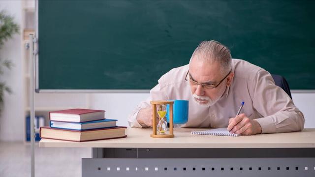 Should older teachers with 30 years of teaching experience and over 50 ...