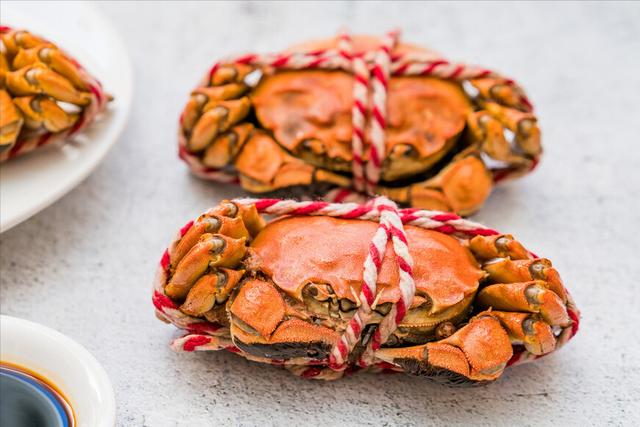 Steamed crabs are useless when you put them directly in the pot. The ...