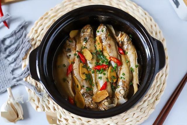 Baked Yellow Mountain Fish in Casserole is a simple and home-style ...