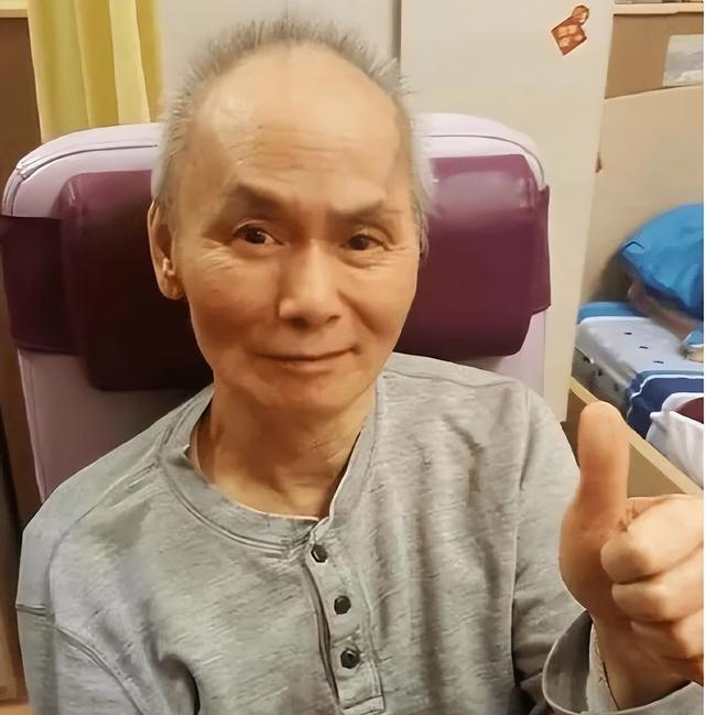 Liu Jiahui's 68th birthday photo exposed, with gray hair but in a good mood - iNEWS