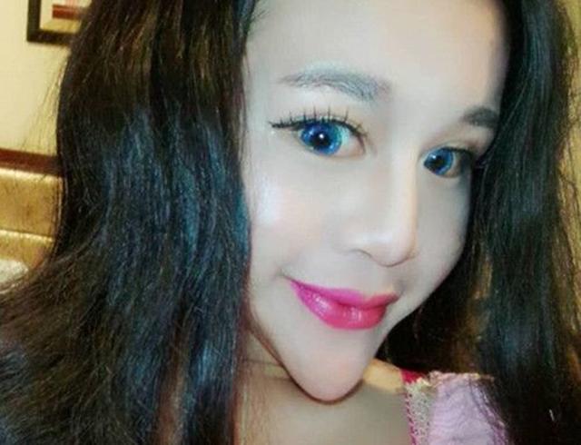 How absurd is the internet celebrity Han Xia to live the worm-eating ...