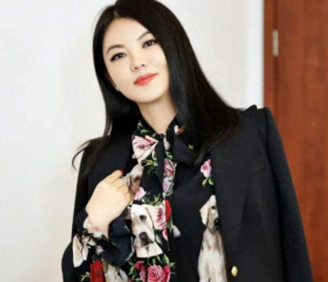 47-year-old Li Xiang announced his retirement, revealed his net worth ...