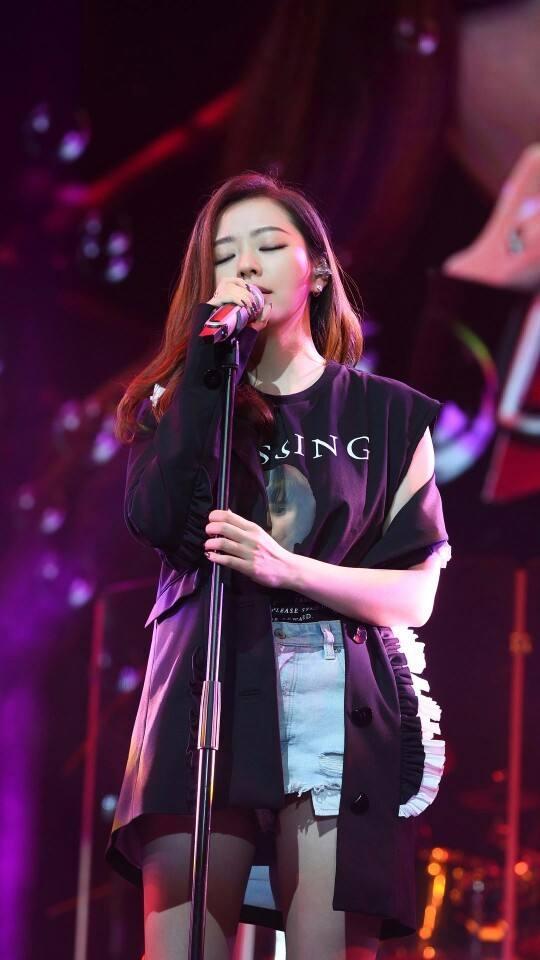 Zhang Jingying has been humble for 15 years, earning 600 million for ...