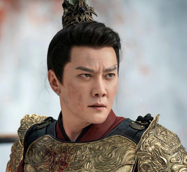 In "The Romance", Feng Shaofeng plays the role of a peerless prince at ...