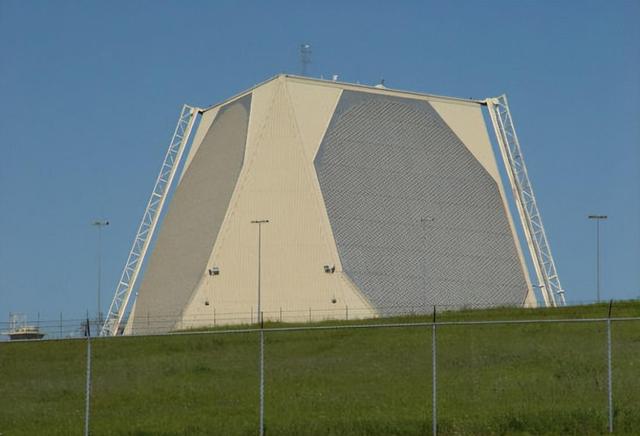 Compare the long-range early warning radars of China, the United States ...