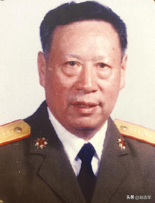 The general who came out of the New Fourth Army (222)——Major General ...