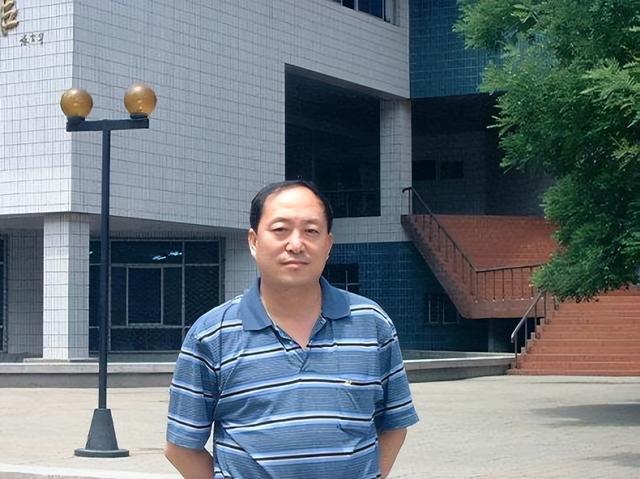 Zhang Zhiwei: Problems in Kant's Philosophy - iNEWS