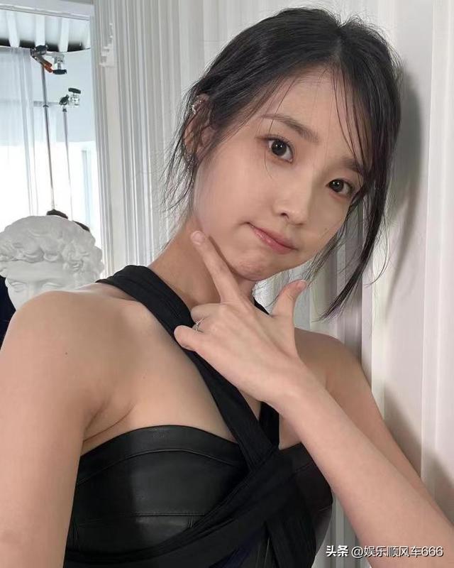 Singer IU released a selfie in the 2023 pictorial, the ever-changing ...