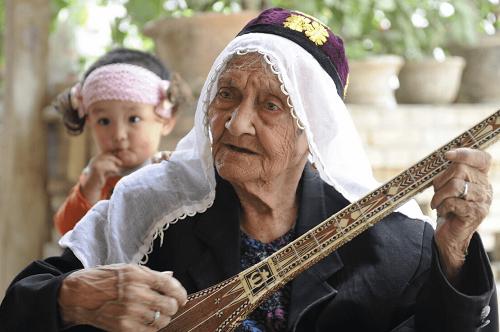 A 135-year-old man broke the Guinness Book of Records, a miracle of ...