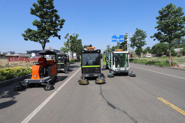 The industrial automatic sweeper has many functions and can meet the ...