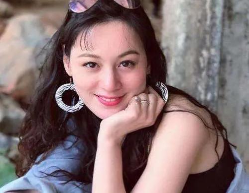 Net red Tang Yi was born in the talent show, and now has tens of ...