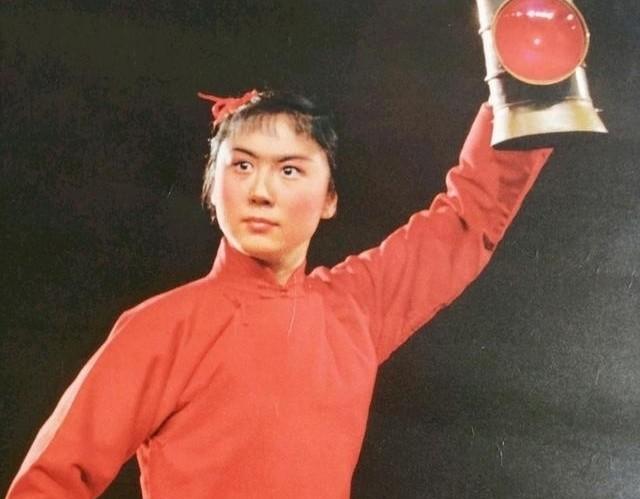 "Tie Mei" Liu Changyu spoke again, thanking her sister-in-law Song ...