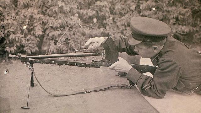 Soviet experimental light machine gun during World War II: Gorov light ...