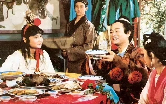 Jia Lian and Xue Pan both have deep feelings for Daiyu! - iMedia