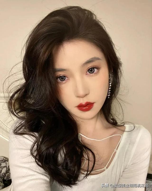 Summer big wavy roll - iNEWS