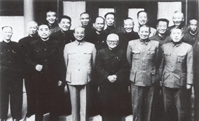 In 1959, Chen Geng picked up Song Xilian from prison. Many years later ...