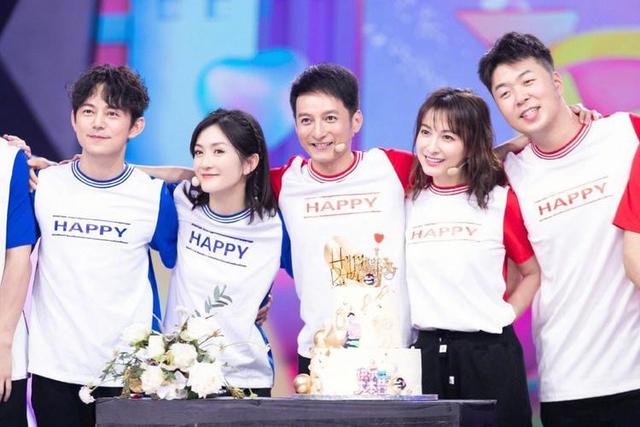 39-year-old Wu Xin has excessive plastic surgery?The face was swollen ...
