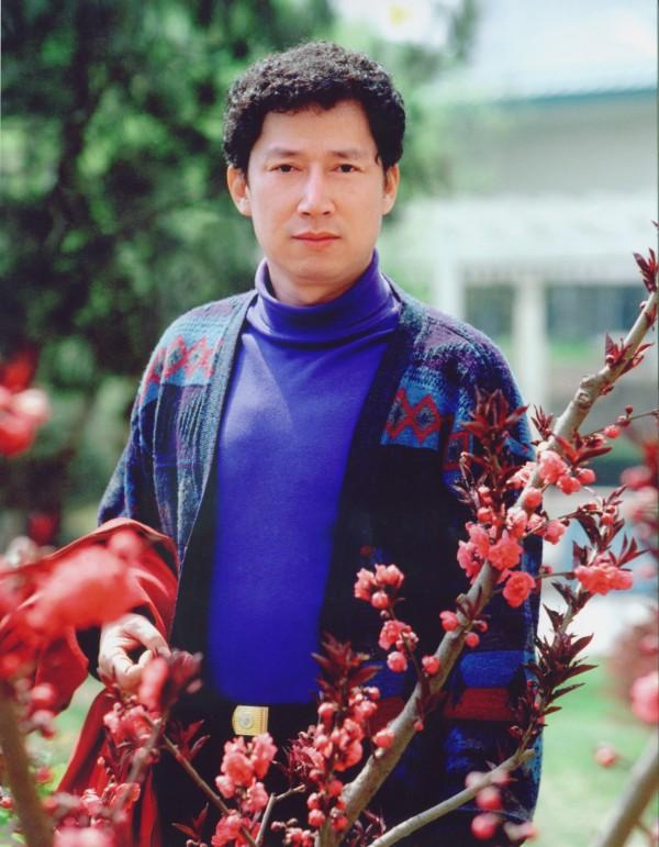 Li Chunping's girlfriend Han Kaiyi: She fell in love with him and gave ...