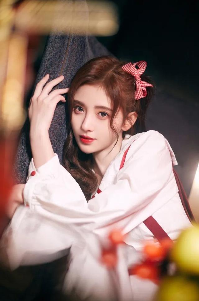 Ju Jingyi, Zhao Lusi, Zhang Yuqi, Liu Genghong, Zhou Yangqing - iNEWS