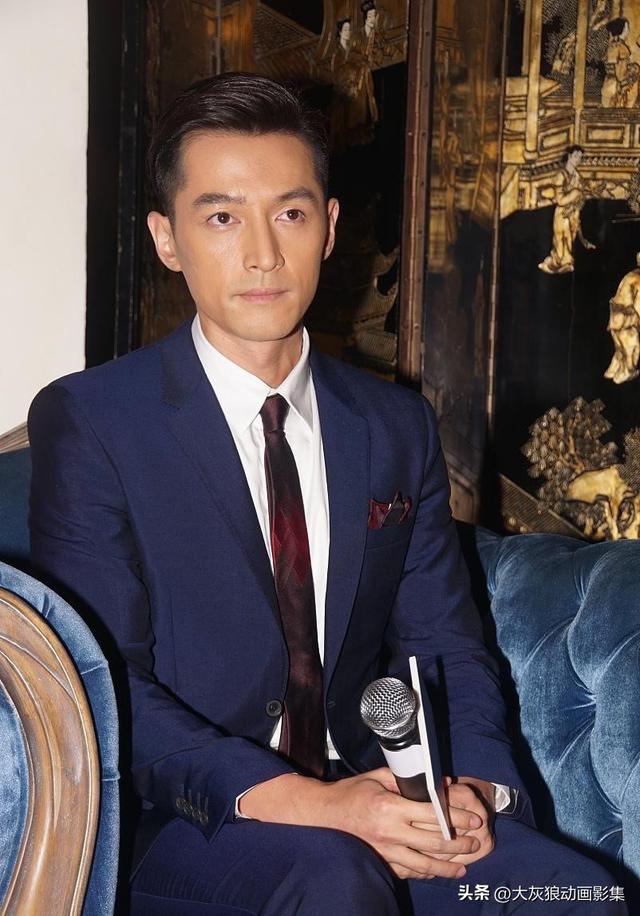Hu Ge's late-night selfie revealed his haggard face, feeling sorry for ...